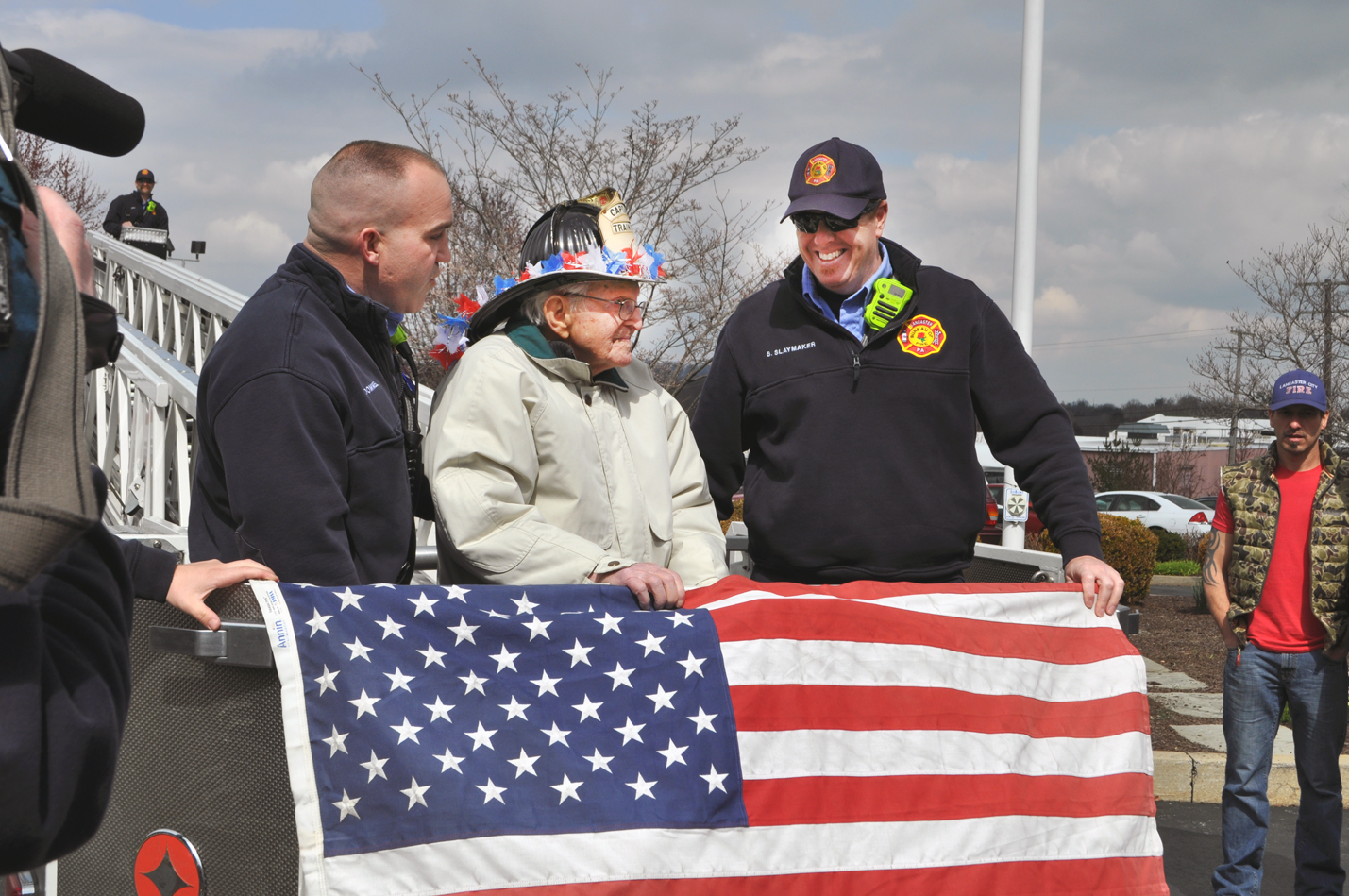 Retired firefighter boards engine one last time - Country Meadows ...